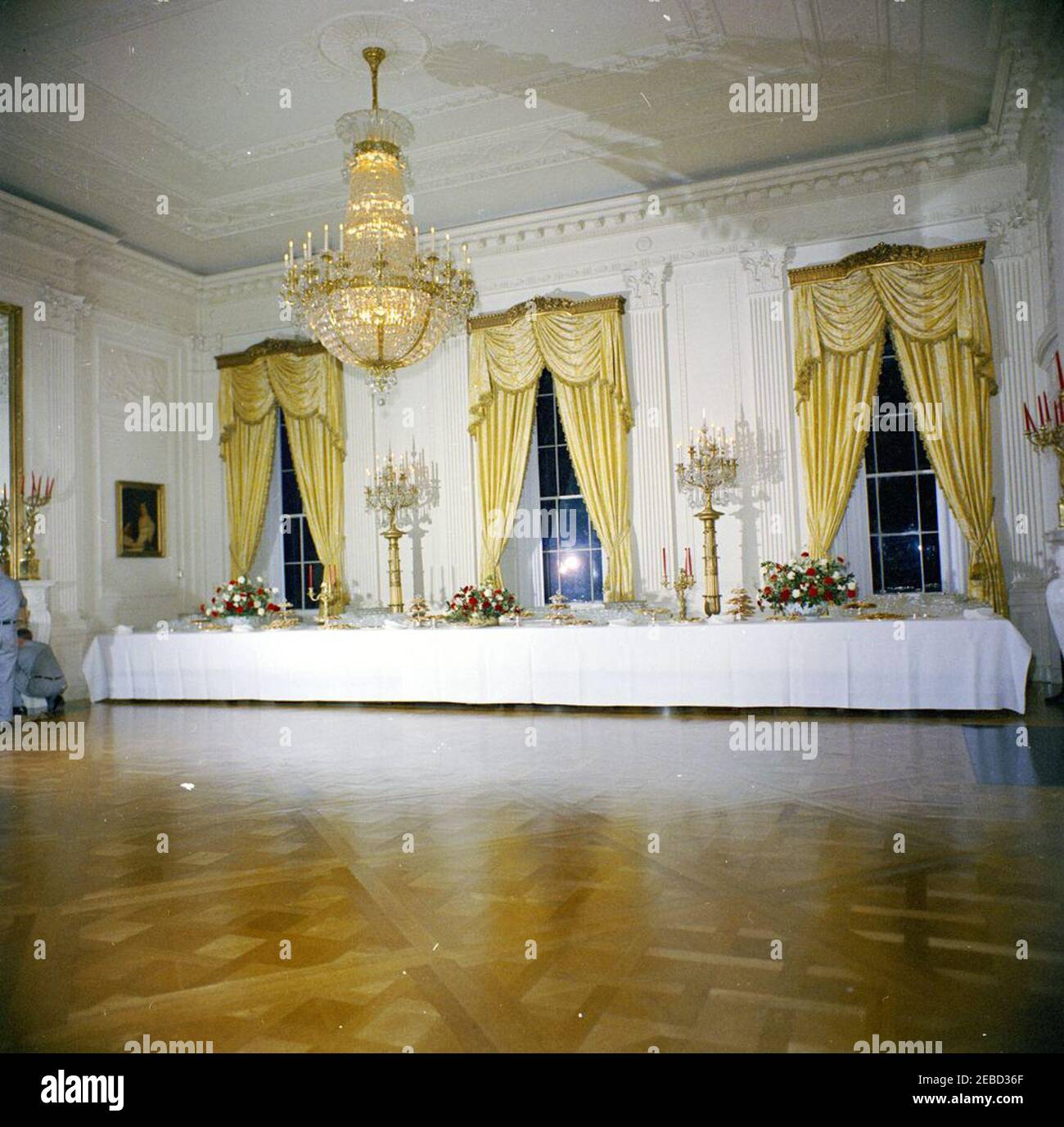 White House Rooms, Christmas decorations: East Room, Red Room, Green ...