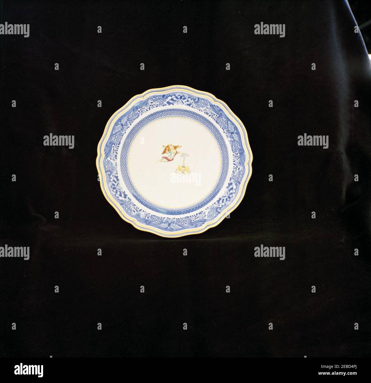 White House china and crystal. Plate from the White House china ...