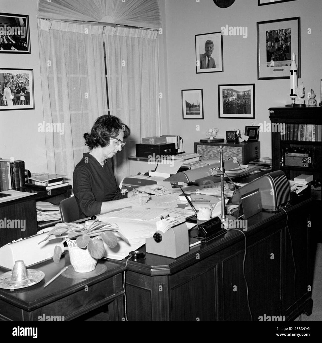 President Kennedy, Presidential Secretary Evelyn Lincoln. Evelyn ...