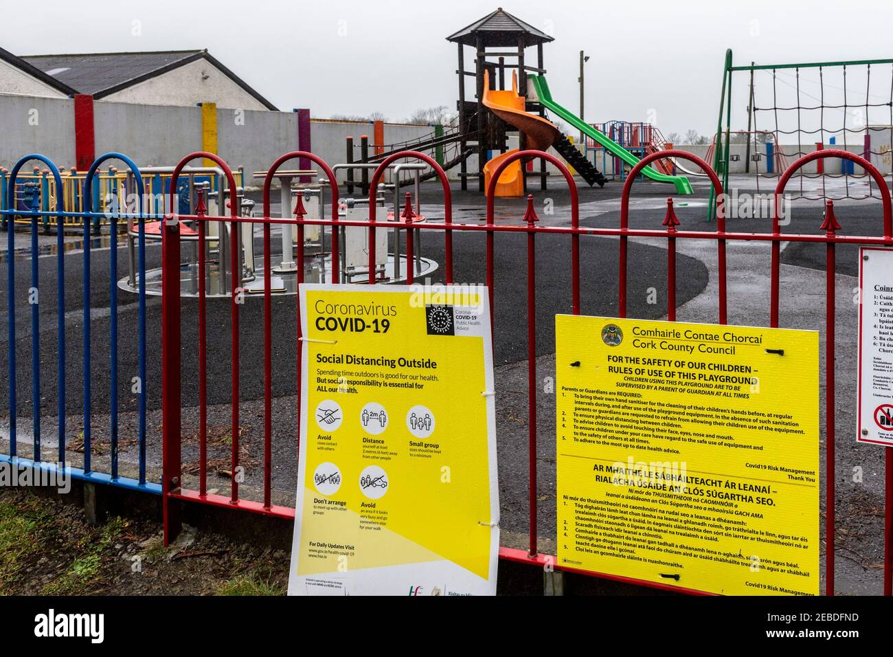 Signs hi-res stock photography and images - Alamy