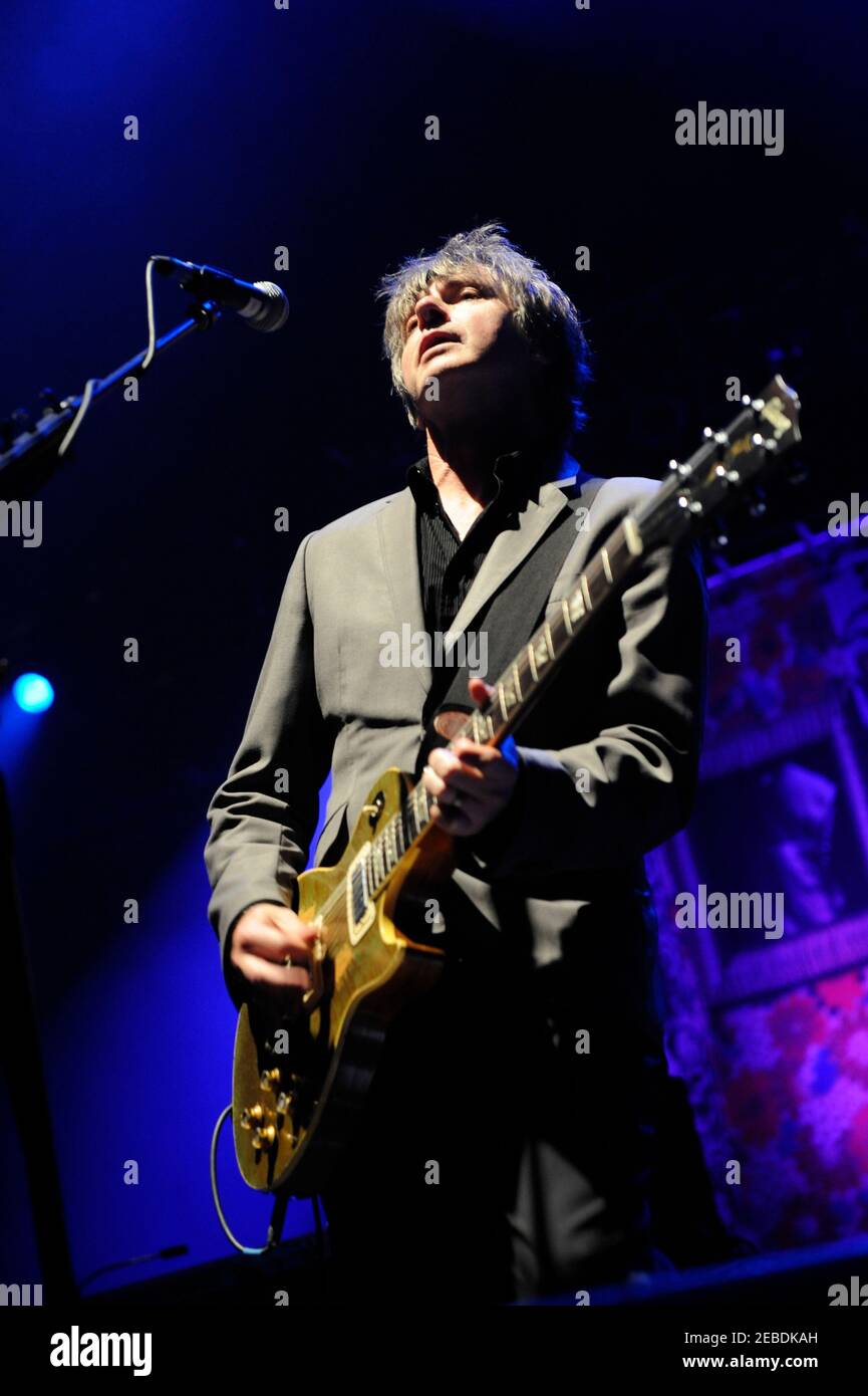 Neil Finn & Crowded House performing live in Liverpool 2008 Stock Photo ...