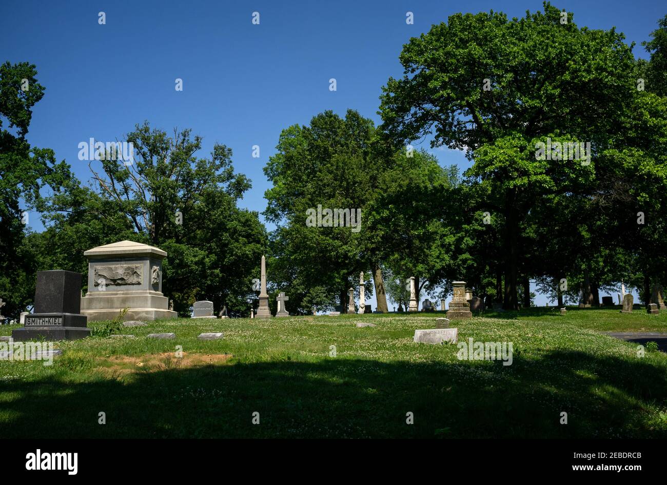Scene of Calvary Cemetery in the Walnut Park neighborhood of St. Louis ...