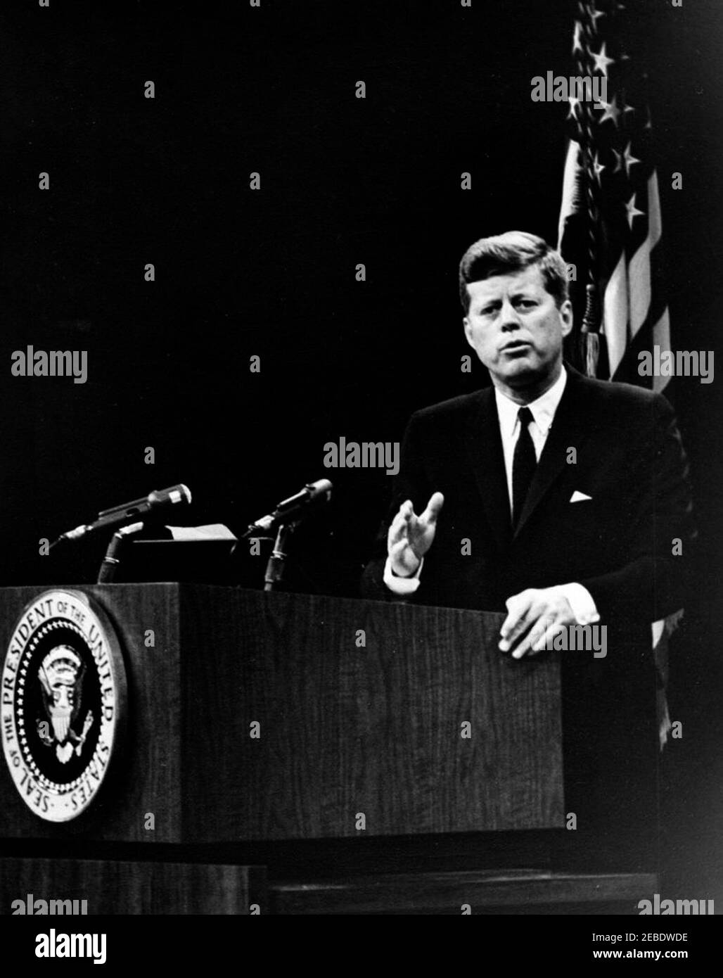 President john f kennedy speaking hi-res stock photography and images ...