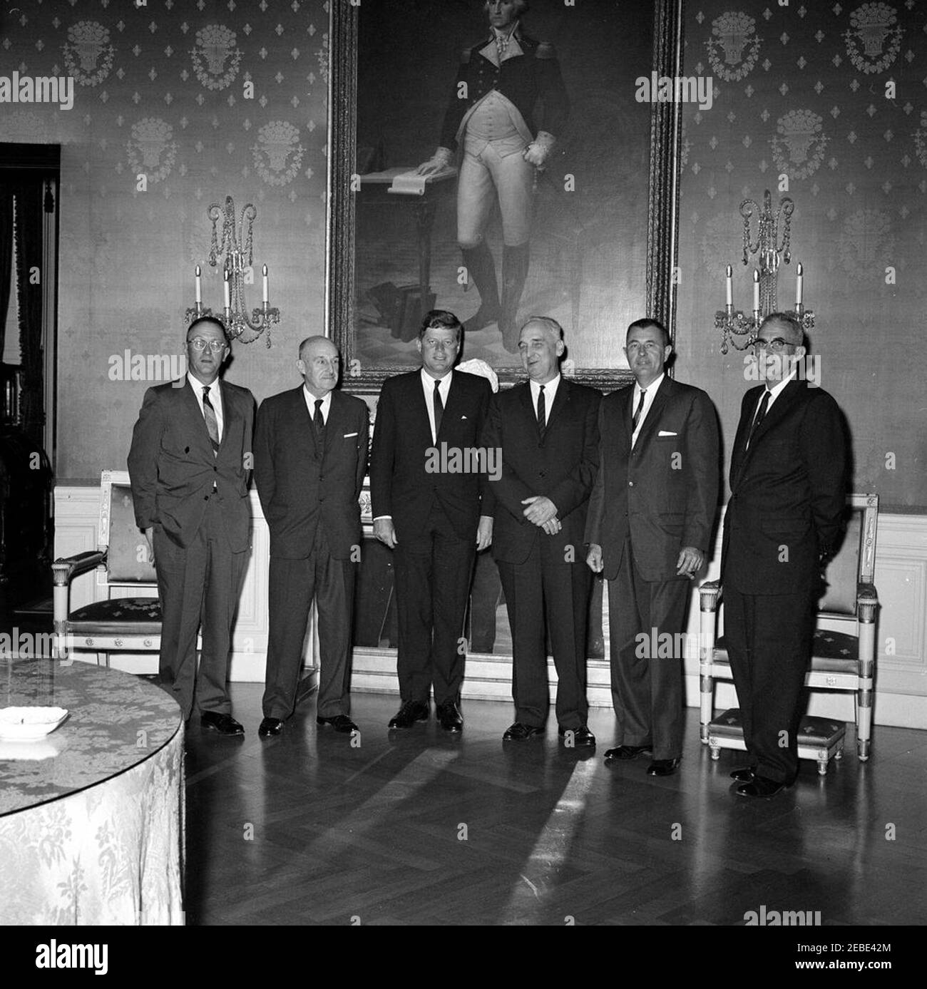 White house blue room kennedy Black and White Stock Photos & Images - Alamy