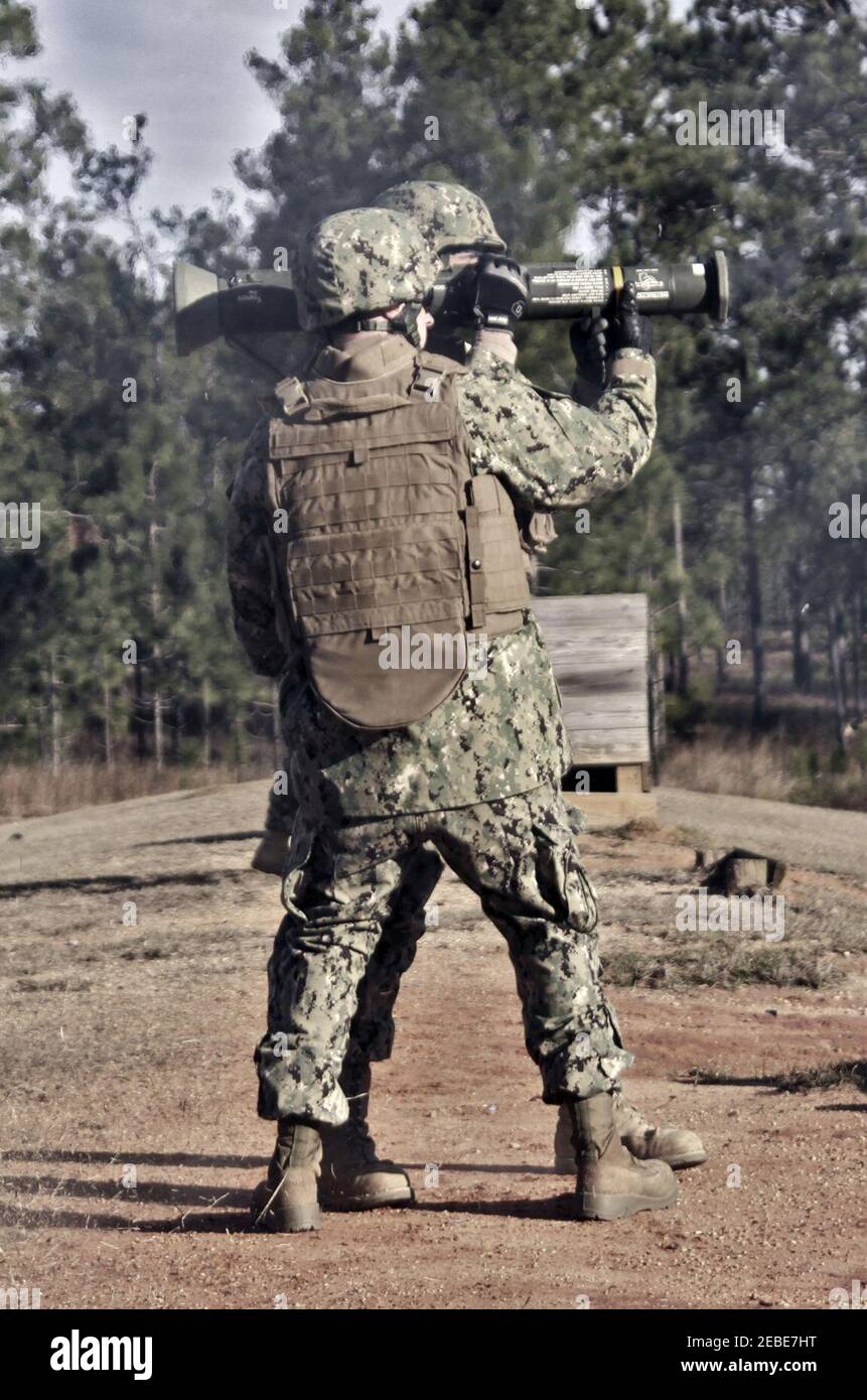 At 4 rocket launcher hi-res stock photography and images - Alamy