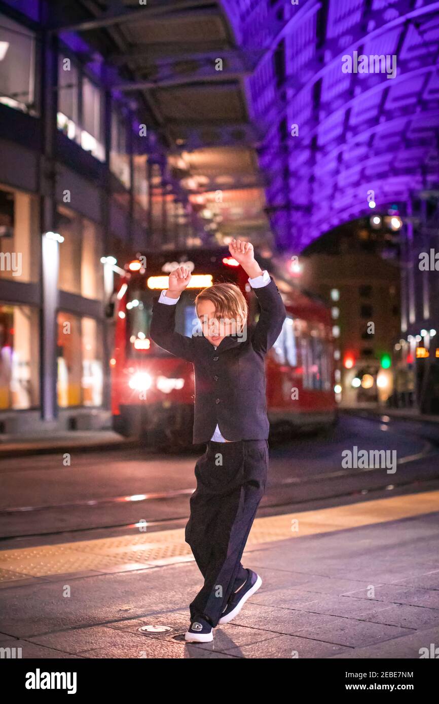 Nigh time street hi-res stock photography and images - Alamy