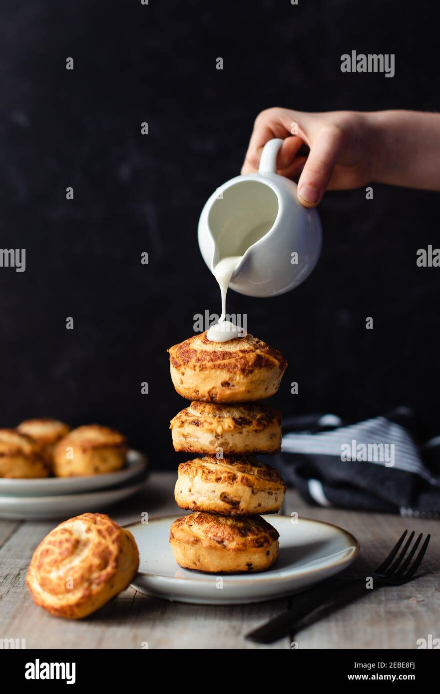 Pouring cinnamon hi-res stock photography and images - Alamy