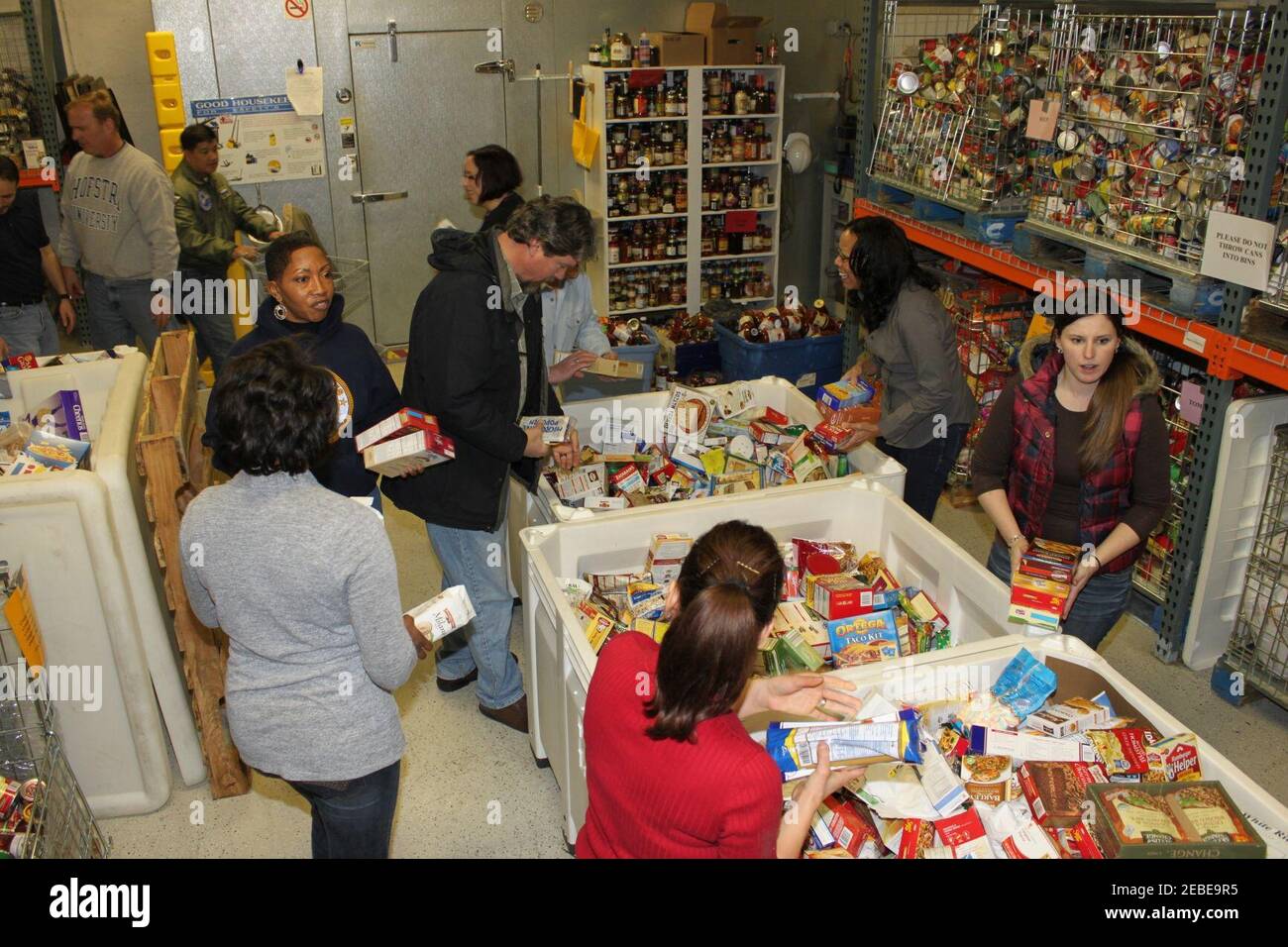 NMLC volunteers at Frederick food bank 130108 Stock Photo - Alamy