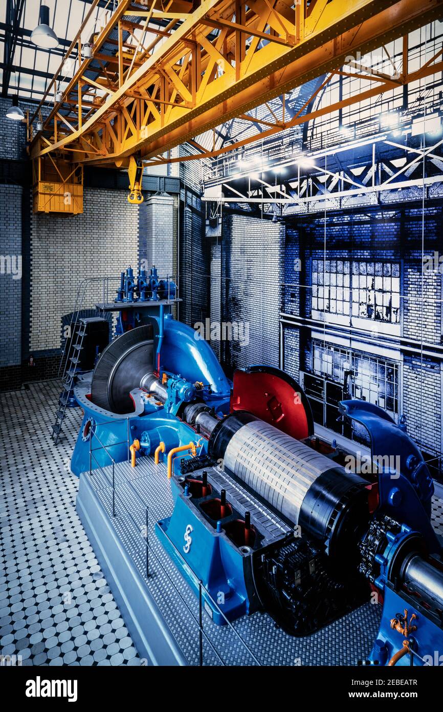 Turbine hall building hi-res stock photography and images - Alamy