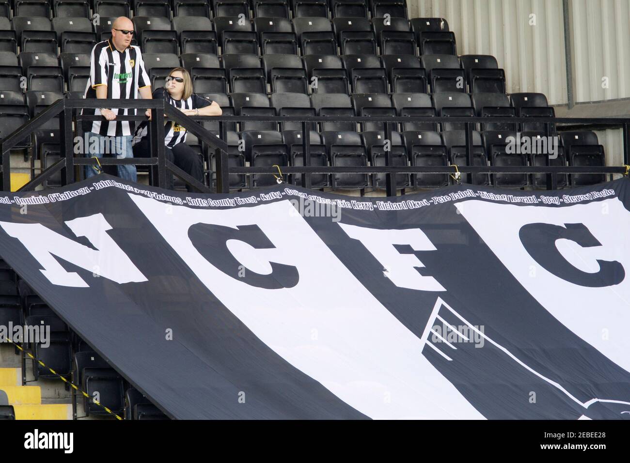 Nottingham forest and notts county hi-res stock photography and images ...