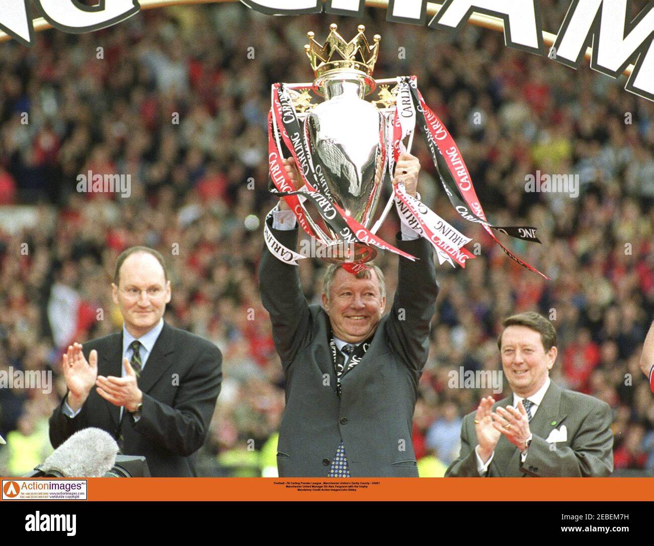 Alex ferguson premier league trophy hi-res stock photography and images ...