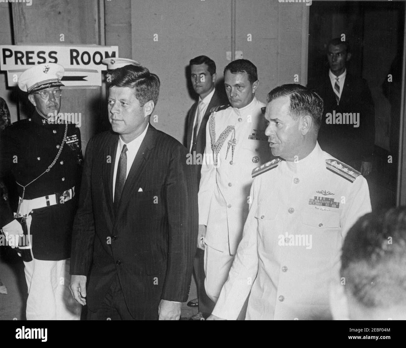 United states marine corps officer Black and White Stock Photos ...