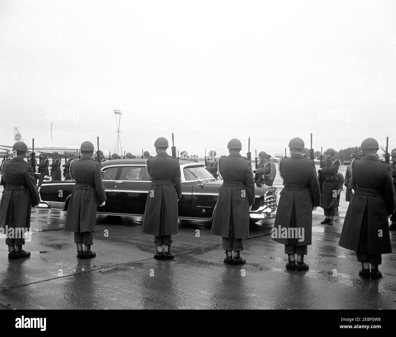 Austrian honor guard hi-res stock photography and images - Alamy