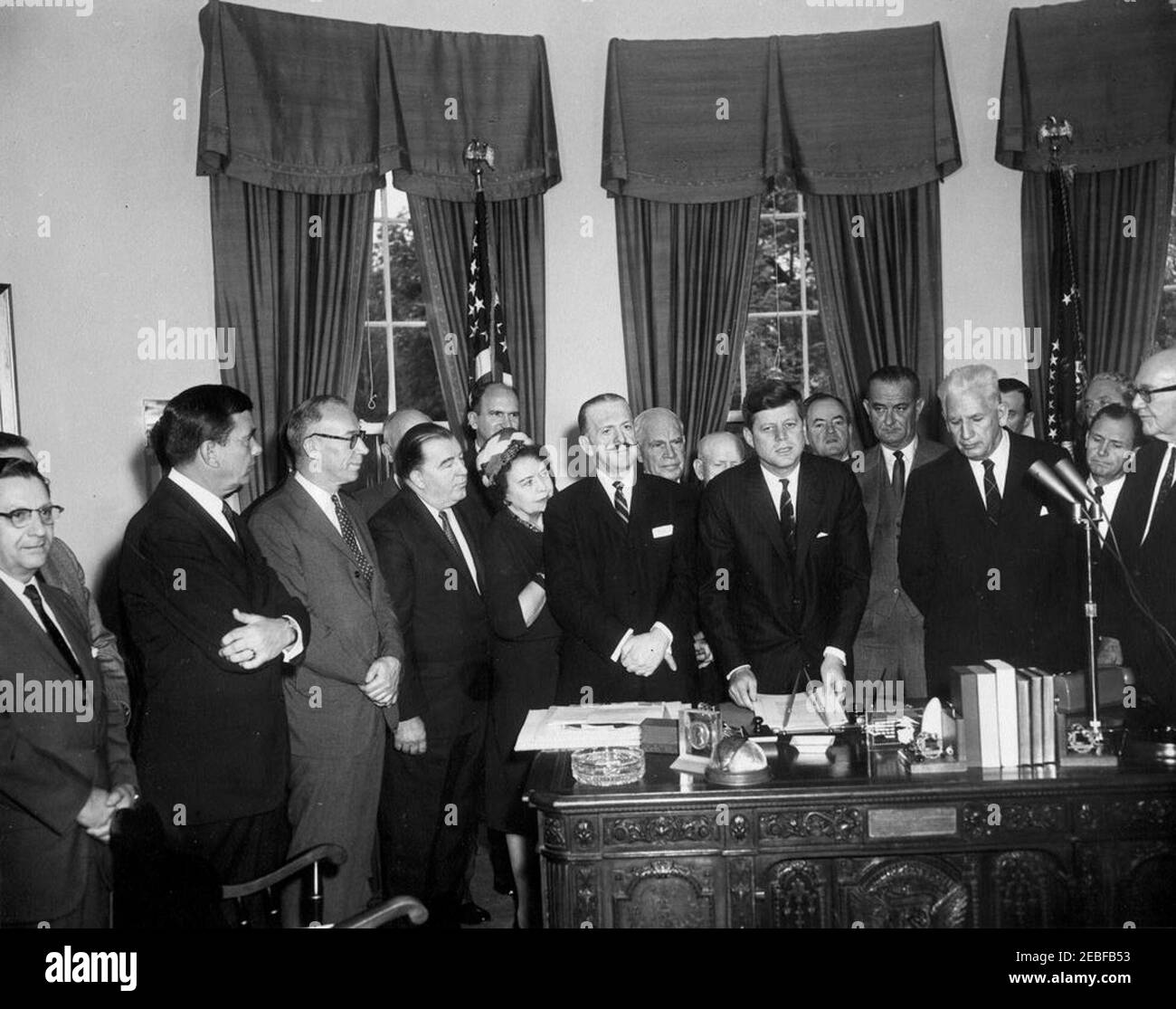 Elizabeth randolph Black and White Stock Photos & Images - Alamy