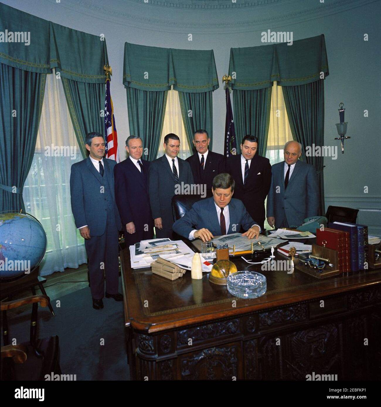 Robert Edward Johnson Public Affairs Director Of Nasa