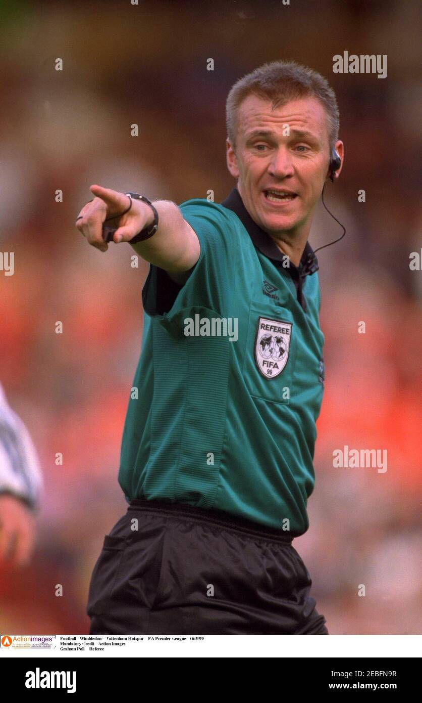 Graham poll premier league referee hi-res stock photography and images ...