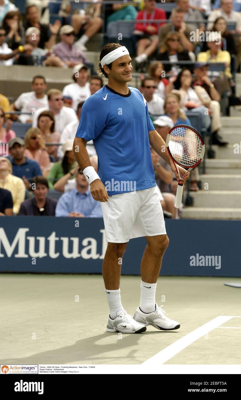 2004 roger federer us open hi-res stock photography and images - Alamy