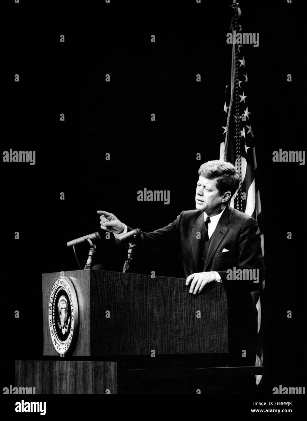 President john f kennedy speaking hi-res stock photography and images ...