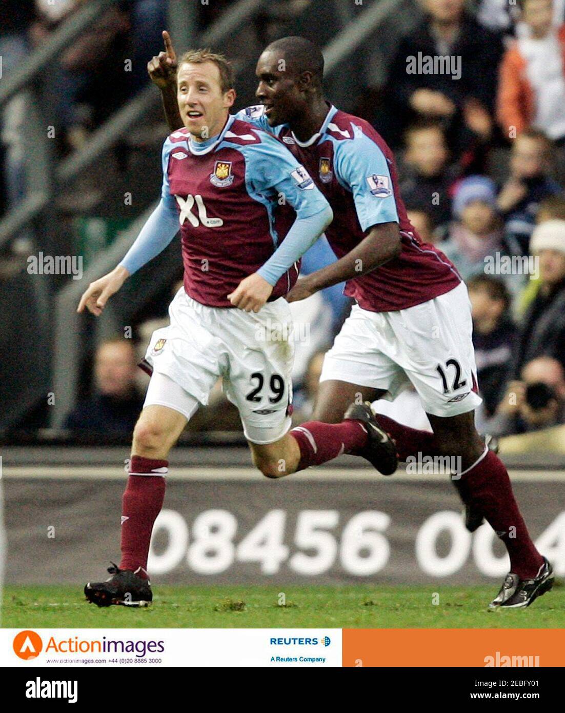 Sport football action scoring lee bowyer hi-res stock photography and ...
