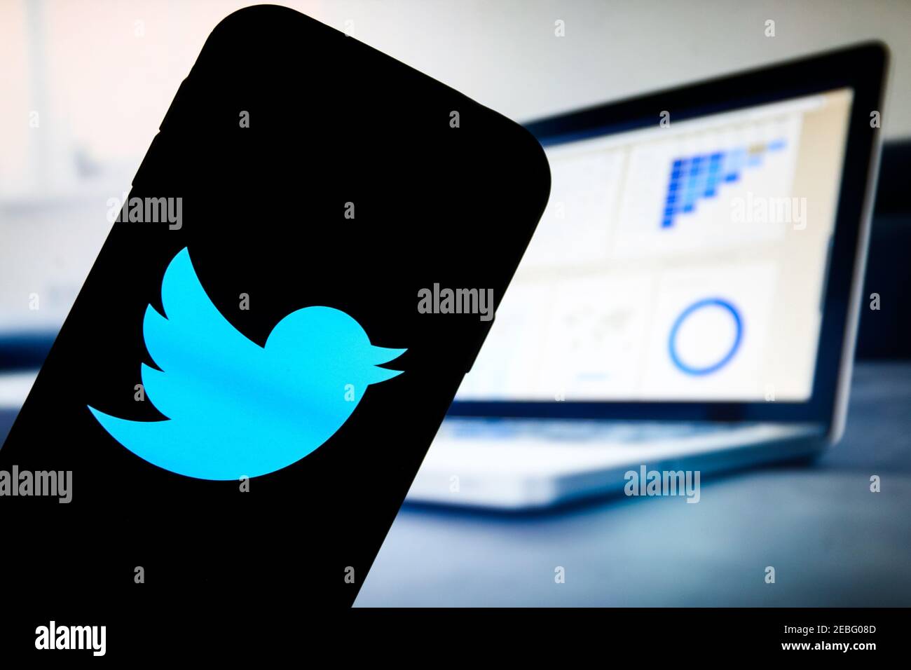 Twitter login screen hi-res stock photography and images - Alamy
