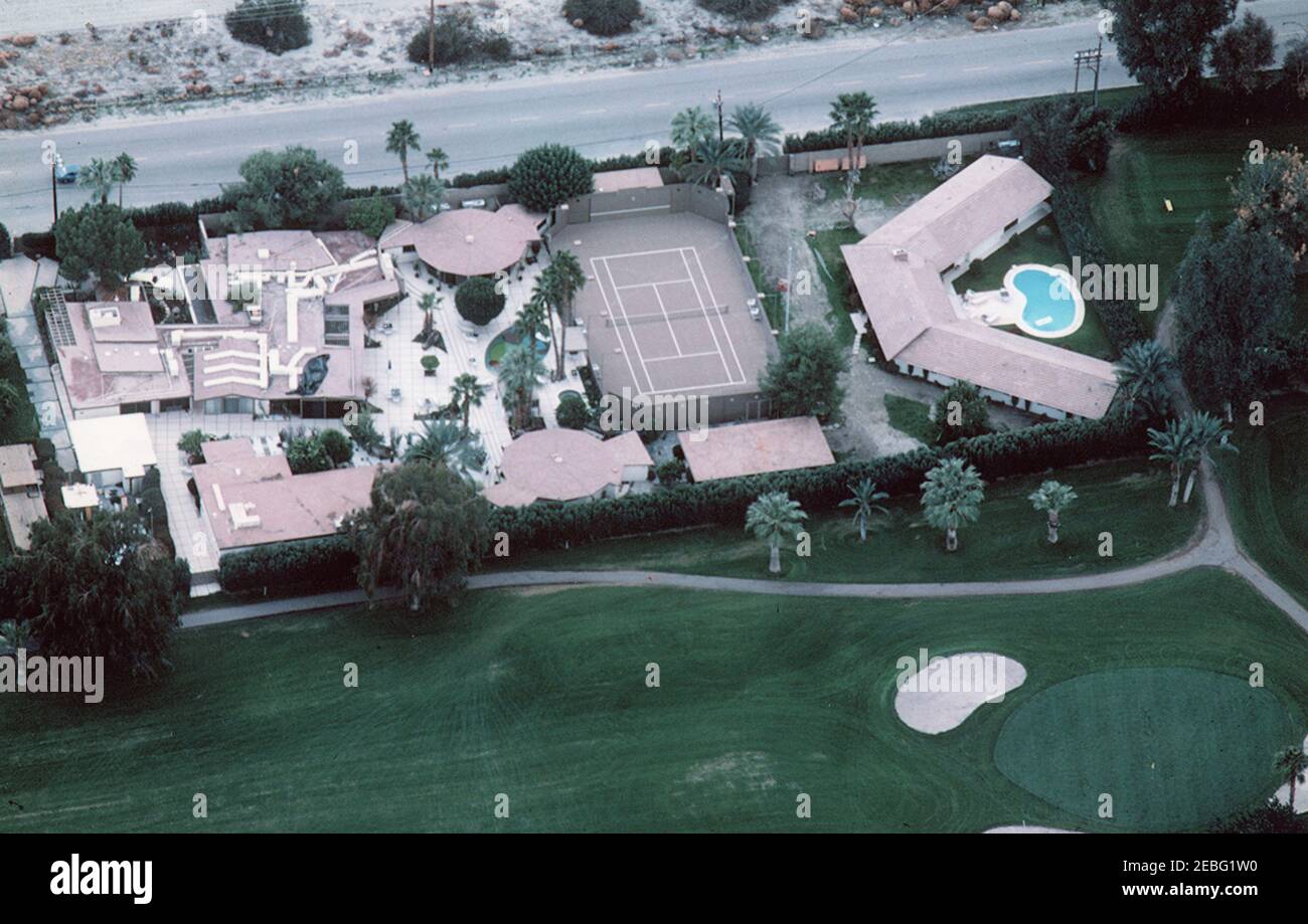 Frank sinatra palm springs hi-res stock photography and images - Alamy