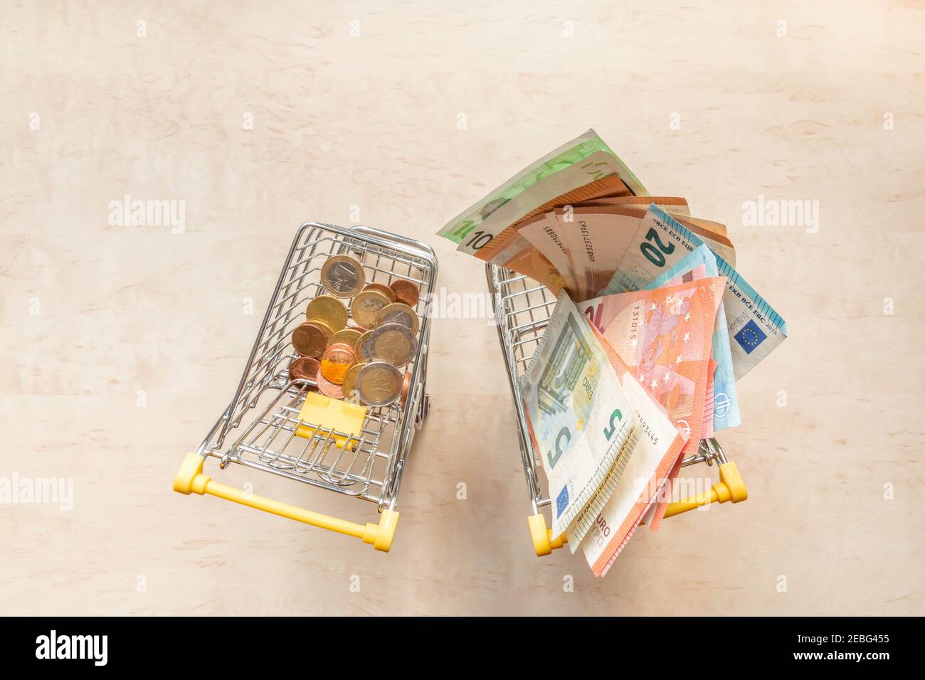 Miniature trolleys hi-res stock photography and images - Alamy