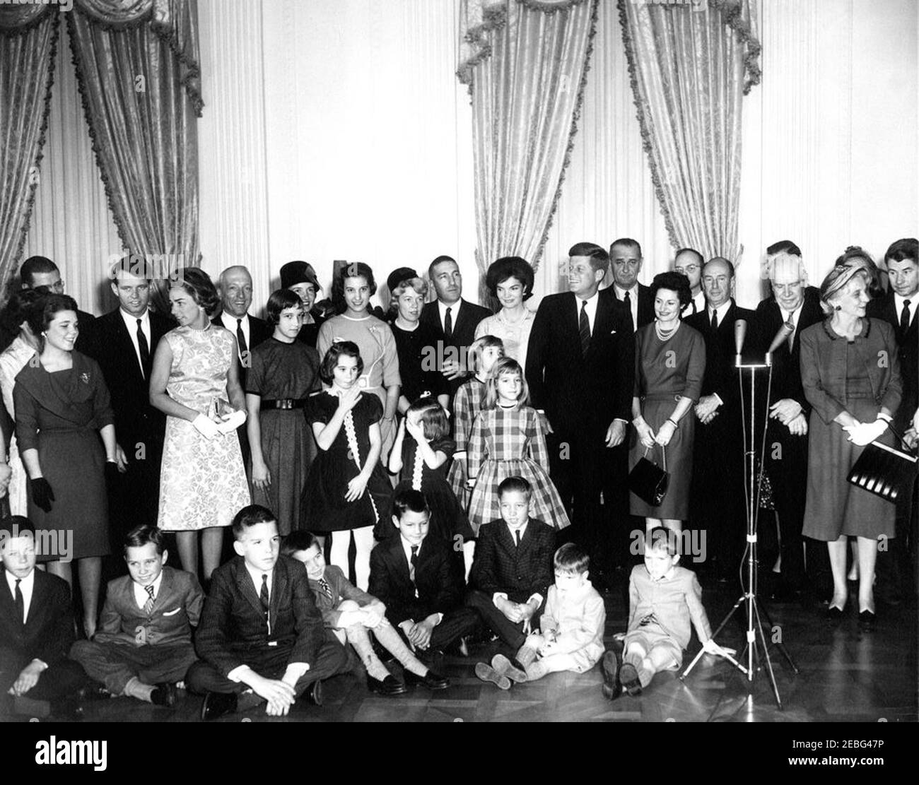 Swearing-in ceremony and reception for Cabinet Secretaries, 4:00PM ...