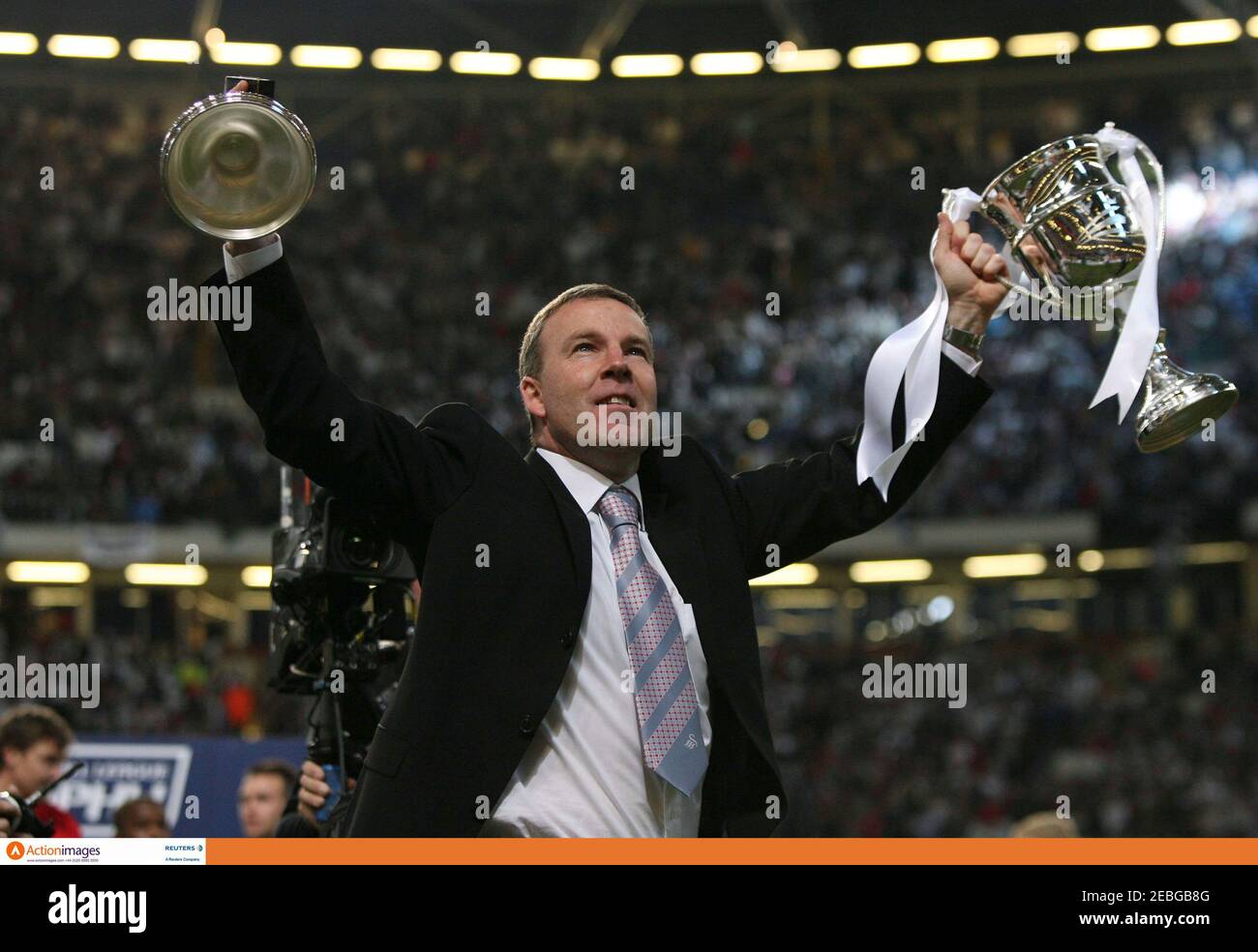 Football League Trophy High Resolution Stock Photography and Images - Alamy