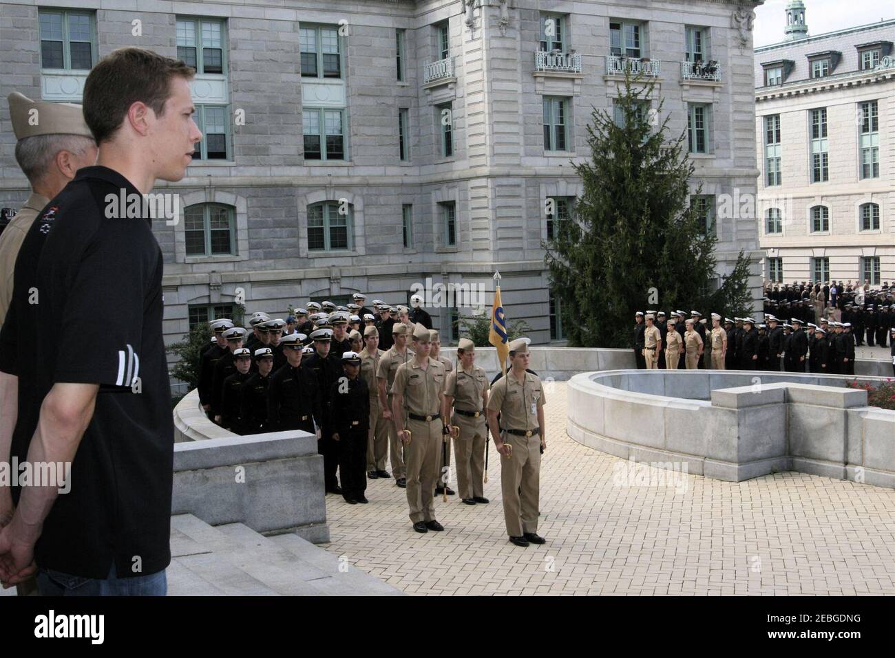 Noon meal formation 081017 Stock Photo - Alamy