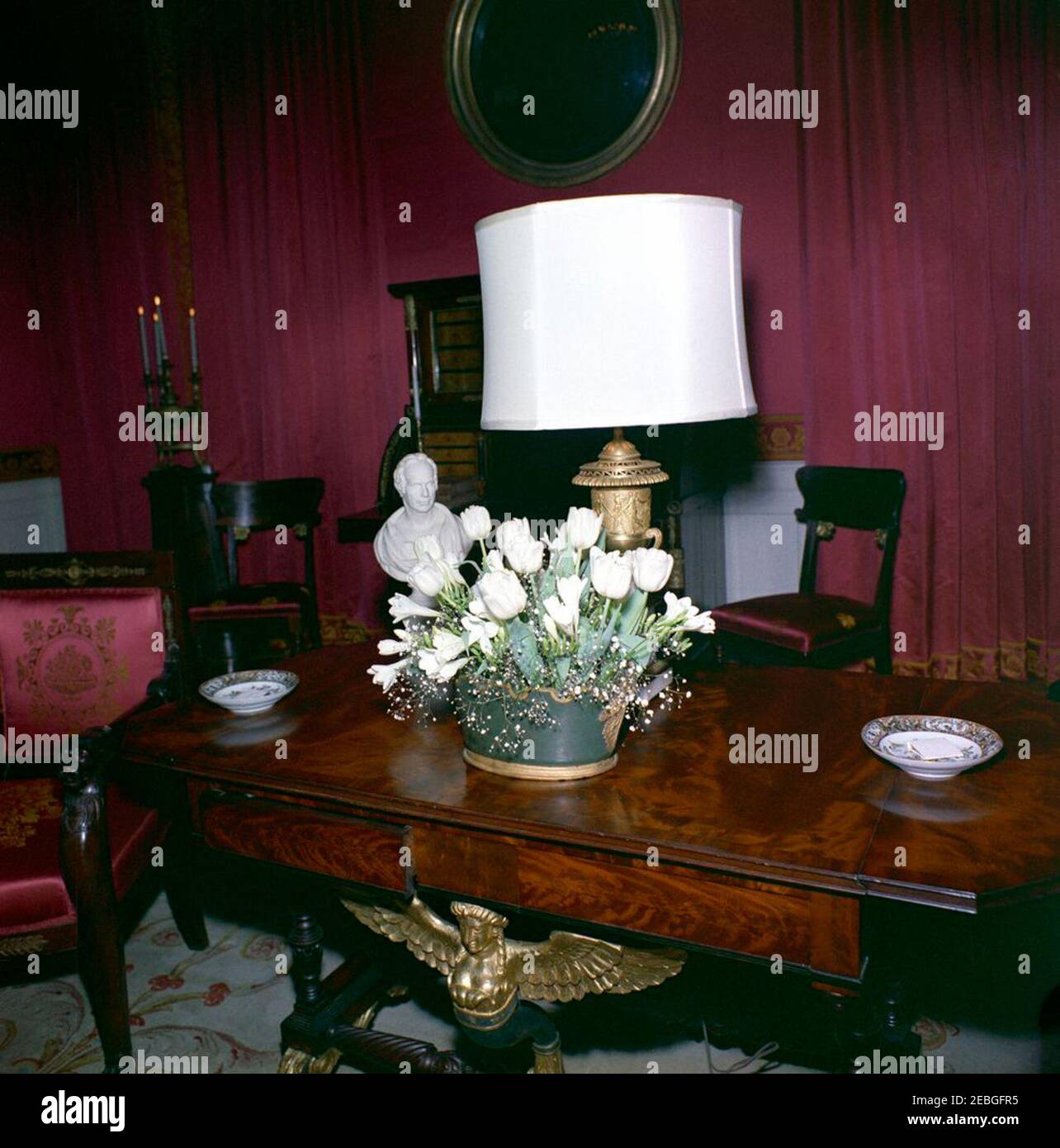 Congressional Reception at the White House, 9:30PM. Floral arrangement ...