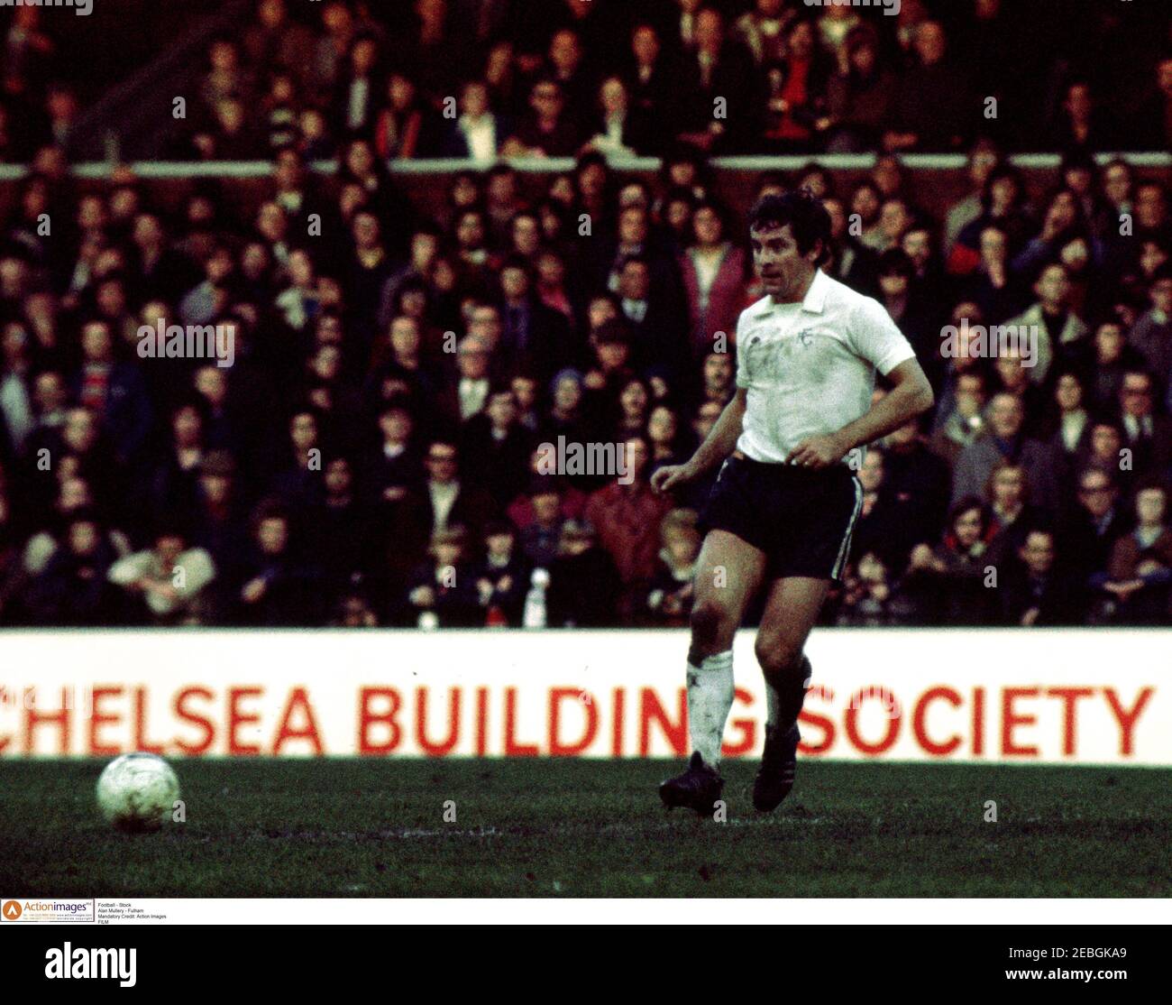 Football alan mullery hi-res stock photography and images - Alamy