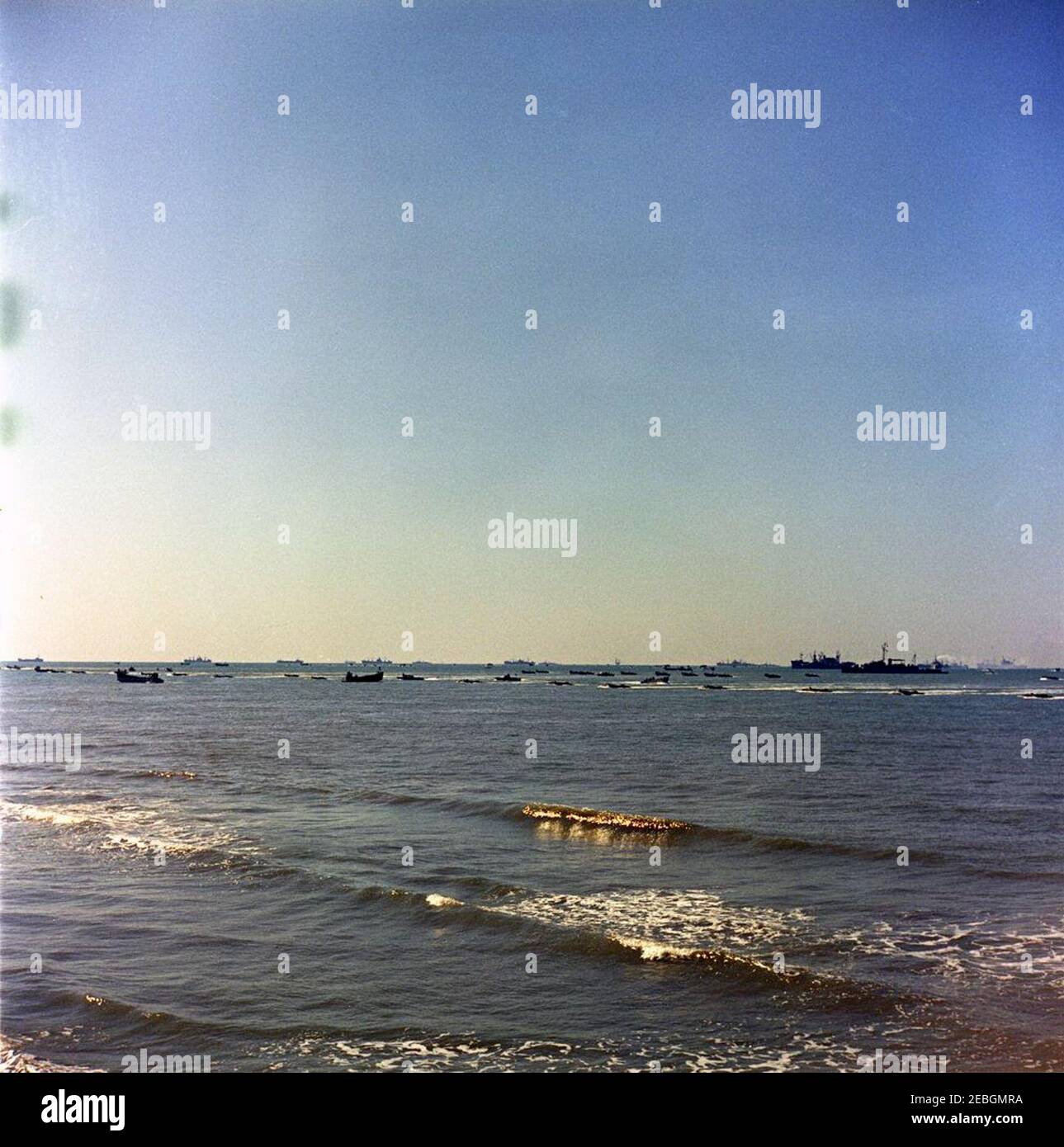 Visit to the Atlantic Fleet: President Kennedy views Marine Corps ...