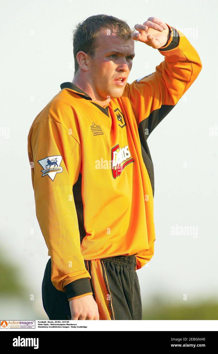 Sport football action mark clyde hi-res stock photography and images ...