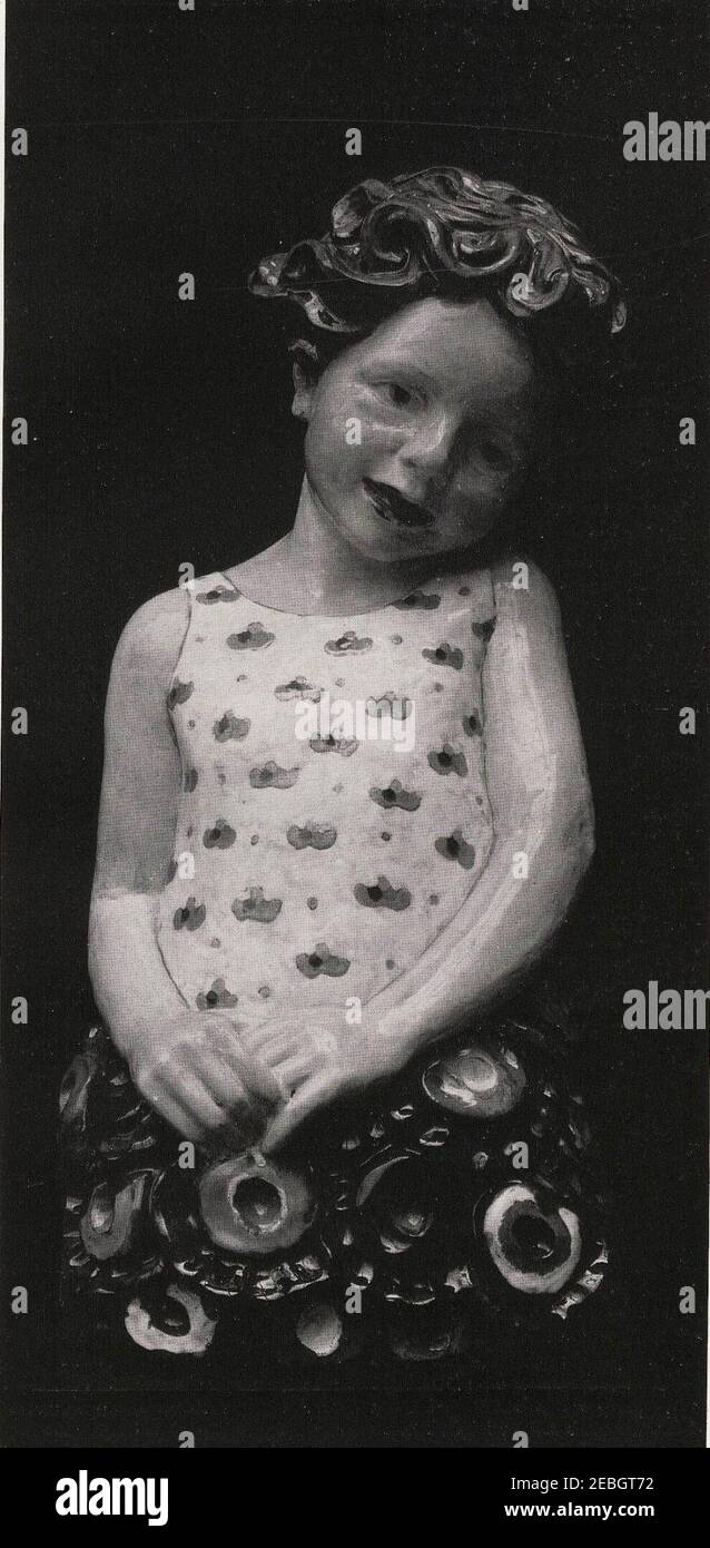 Nora von Zumbusch-Exner - Mädchen (Keramik Stock Photo - Alamy