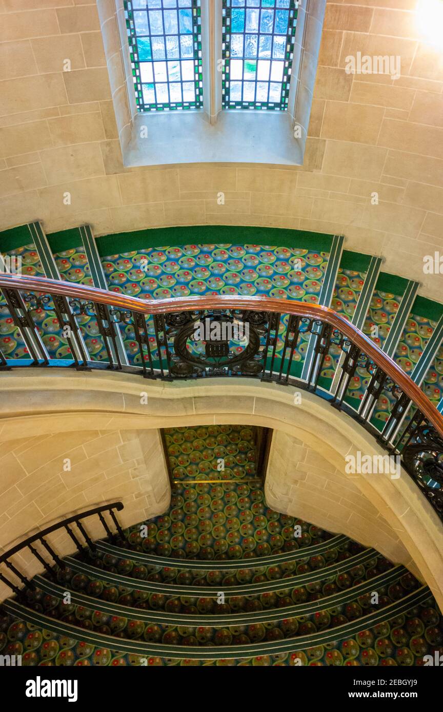 Royal courts of justice london interior hi-res stock photography and ...