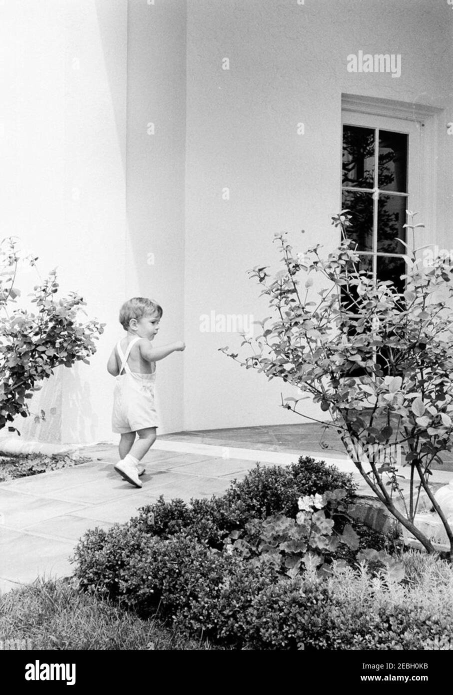 President Kennedy with Caroline Kennedy (CBK), John F. Kennedy, Jr ...