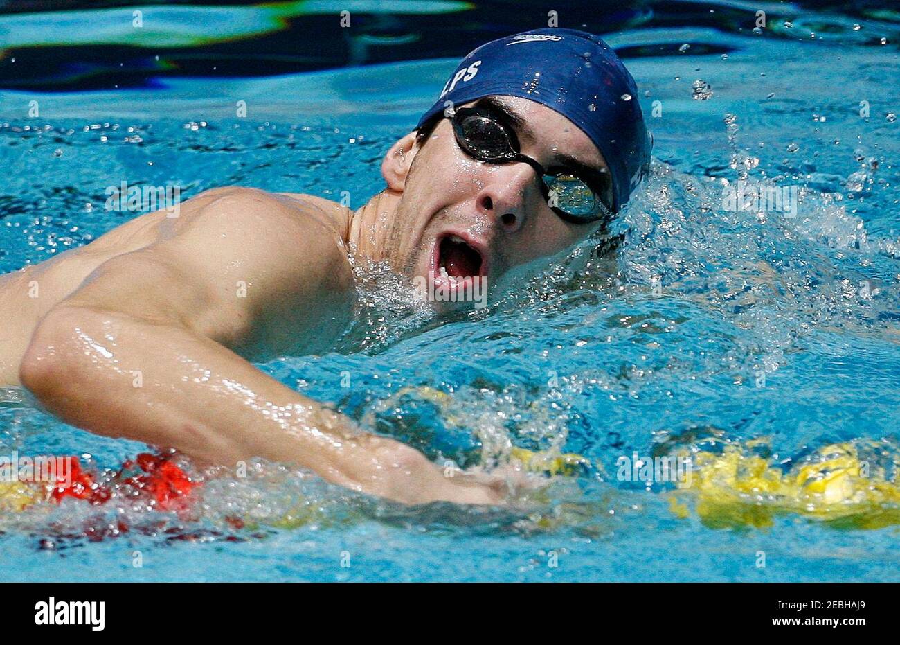 Usas michael phelps in pool hi-res stock photography and images - Alamy