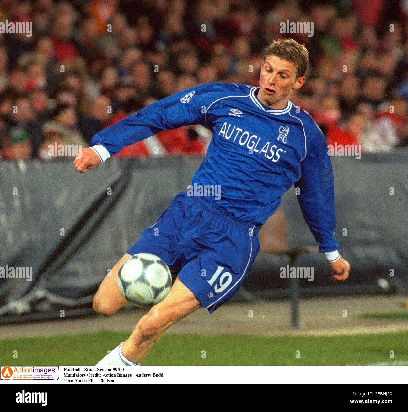 Tore andre flo chelsea hi-res stock photography and images - Alamy