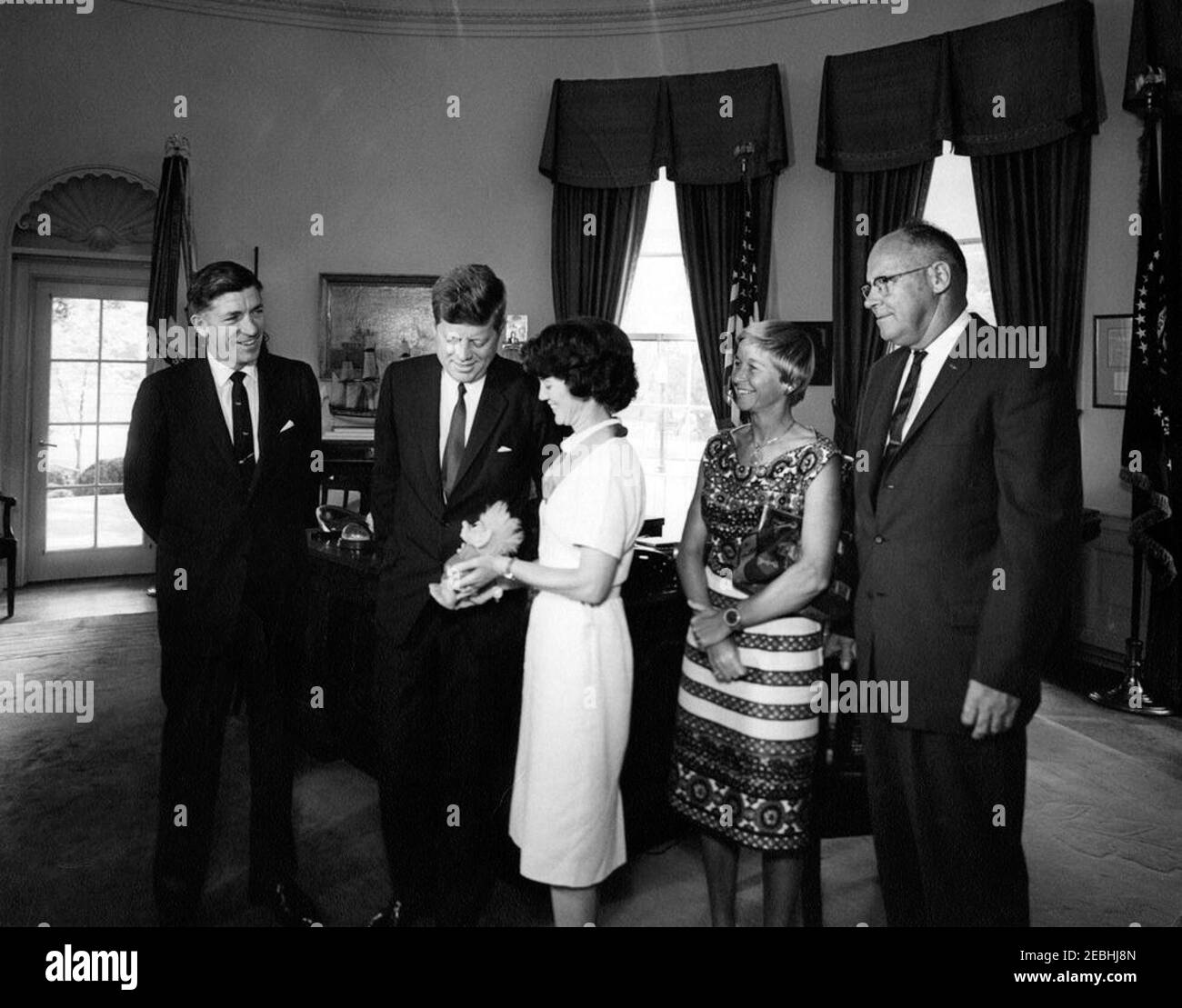 Visit of Mrs. Betty Miller, the first woman to fly solo across the ...
