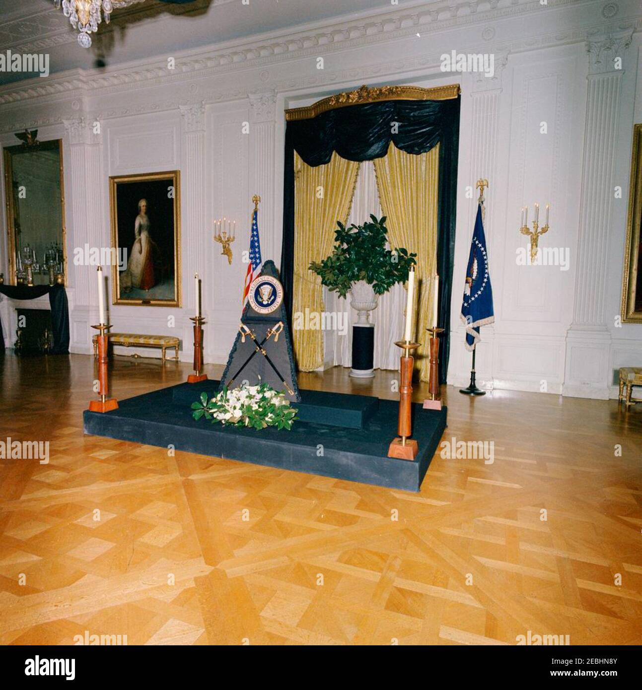 Mourning crepe hi-res stock photography and images - Alamy