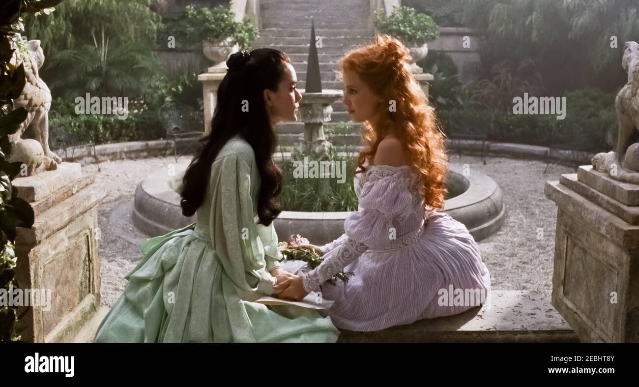 USA. Sadie Frost and Winona Ryder in a scene from the (C)Columbia ...