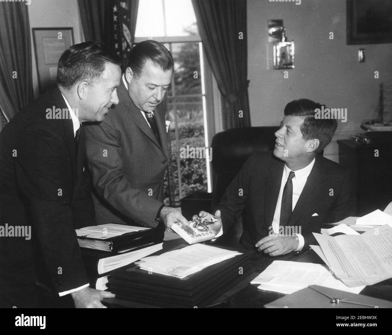 Presentation of a telegraph key to open the Seattle Worldu0027s Fair to ...