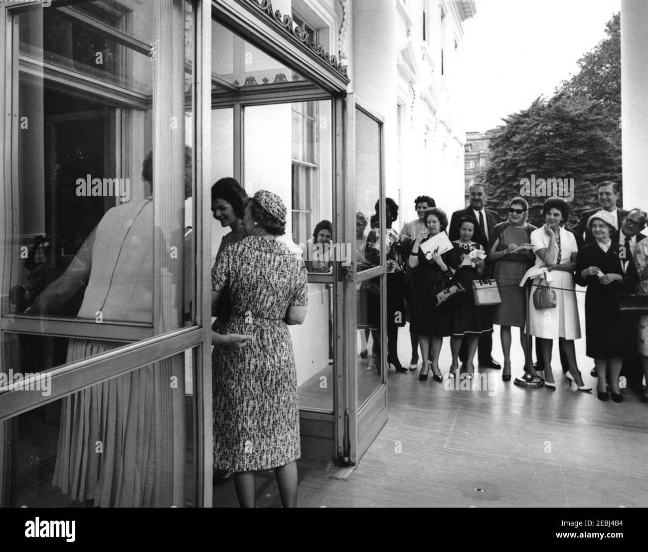 First Lady Jacqueline Kennedyu0027s (JBK) Tea for National Cultural ...