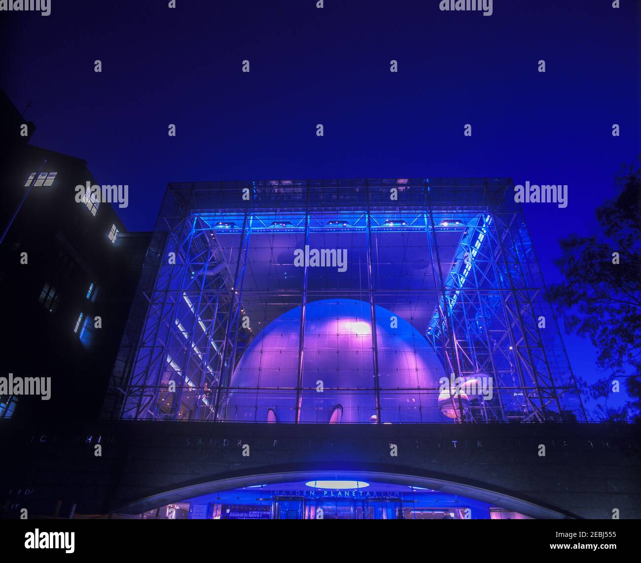 Planetarium new york hi-res stock photography and images - Alamy