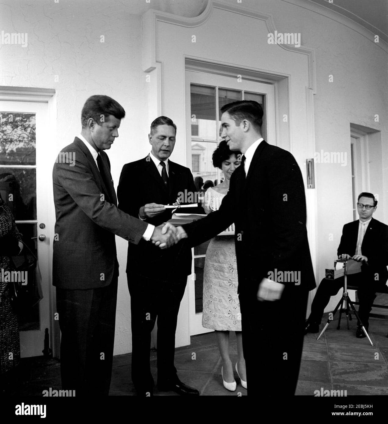 John f kennedy president certificate hi-res stock photography and ...