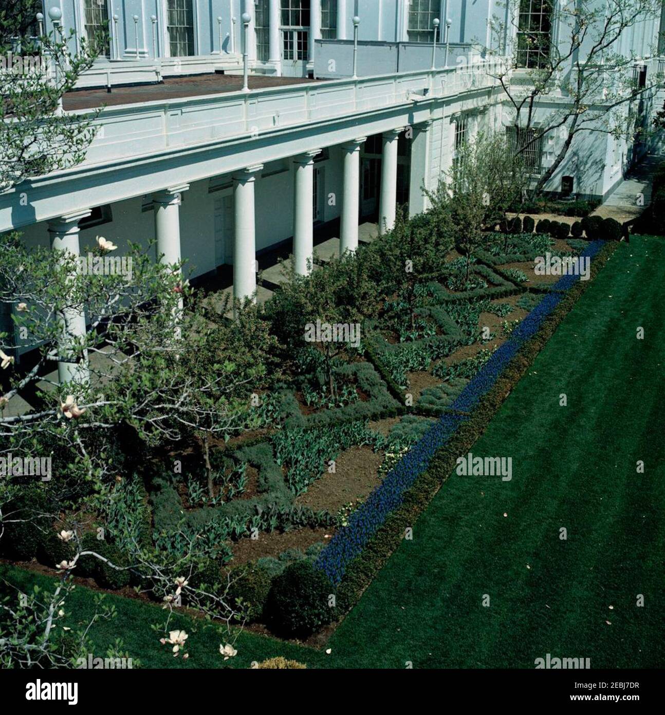 White House exteriors u0026 Rose Garden. View of the Rose Garden along ...