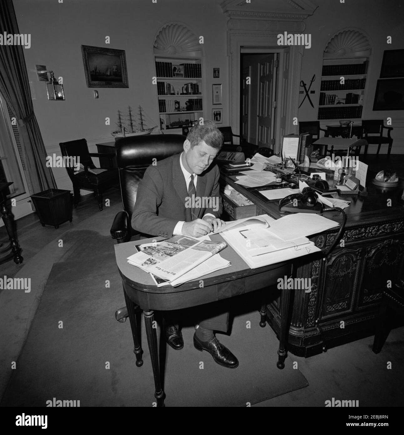 Executive Order Signing, Equal Opportunity in Housing. President John F ...