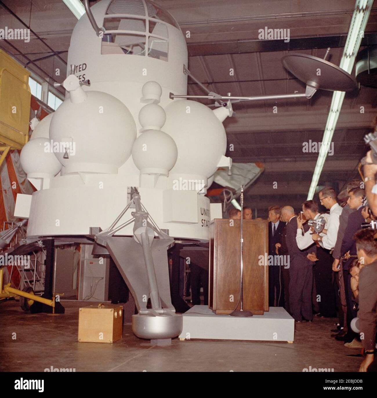 Johnson space center 1960s hi-res stock photography and images - Alamy