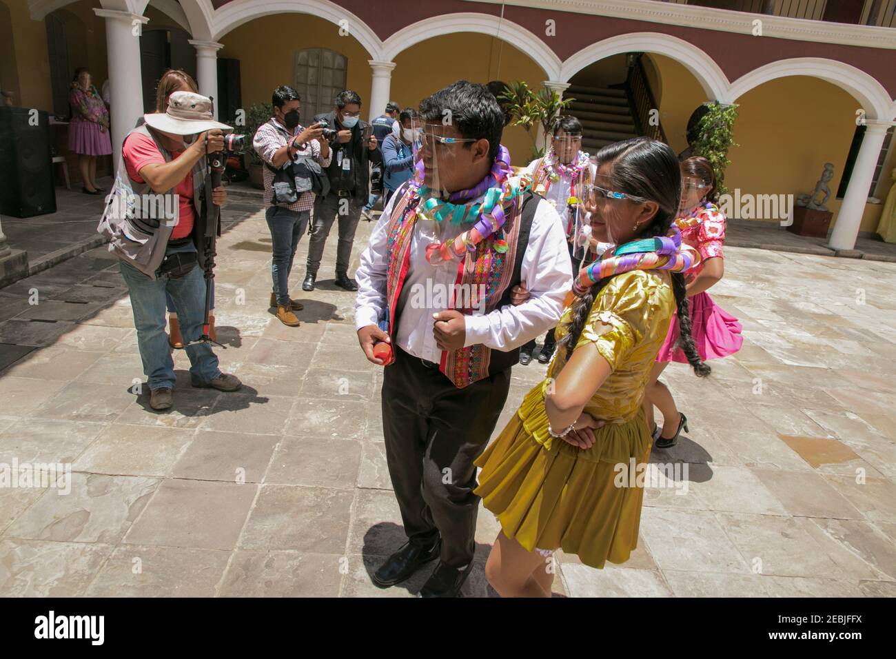 Dance coverage hi-res stock photography and images - Alamy