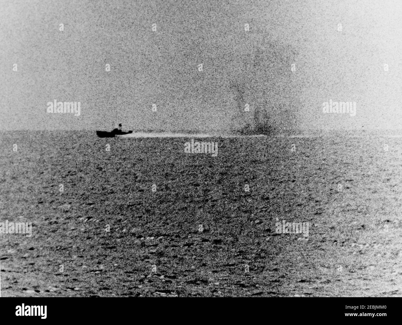 Uss maddox hi-res stock photography and images - Alamy